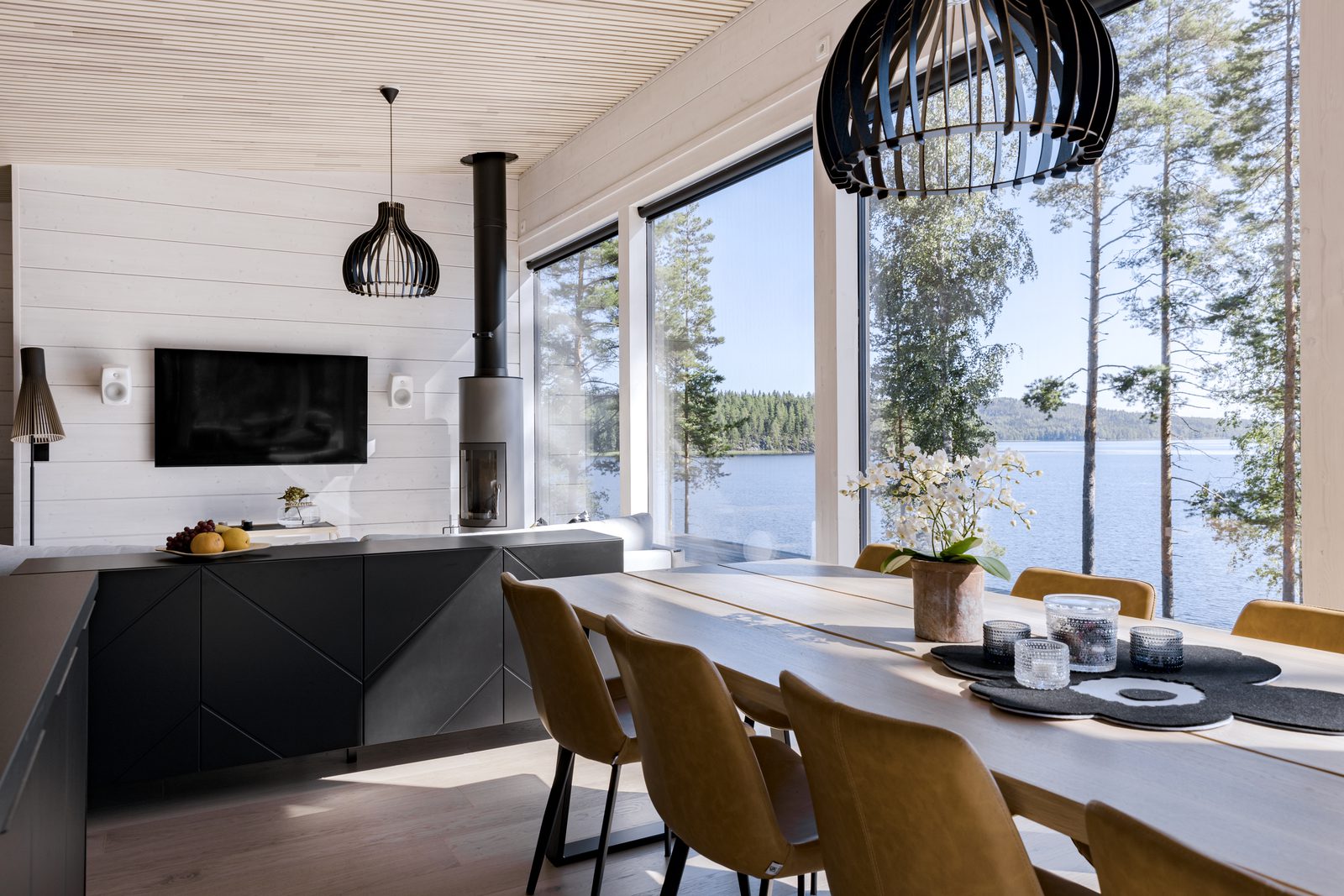 Yijälä-olohuone-2-Minna-Kivinen - Honka