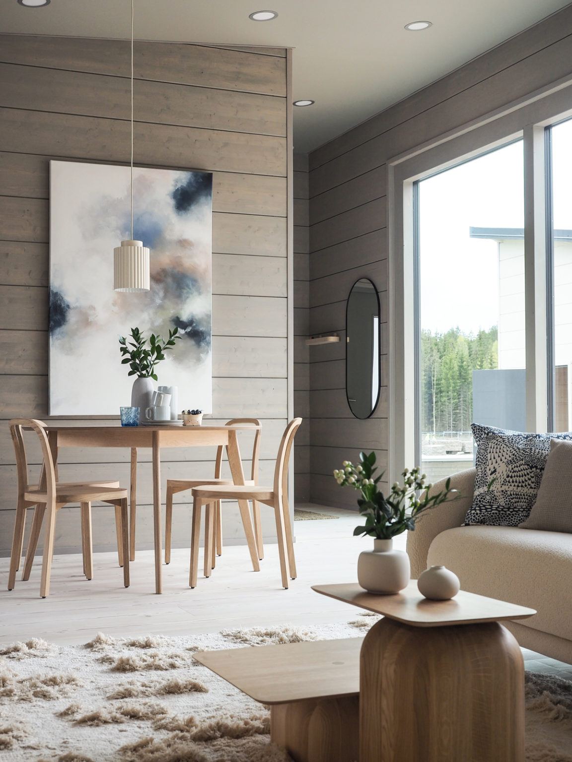 Olohuone Honka Huomen -hirsitalossa, Tuusulan asuntomessut 2020 - Honka